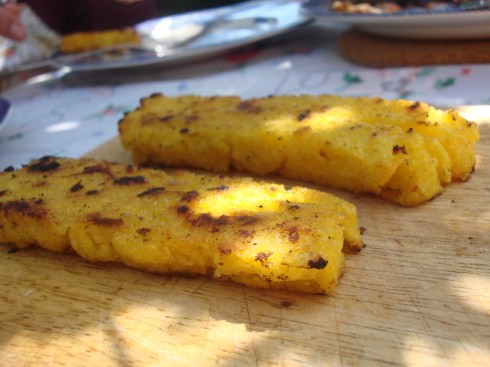 Funchi: Polenta the (Easier) Aruban Way | Hot, Cheap & Easy